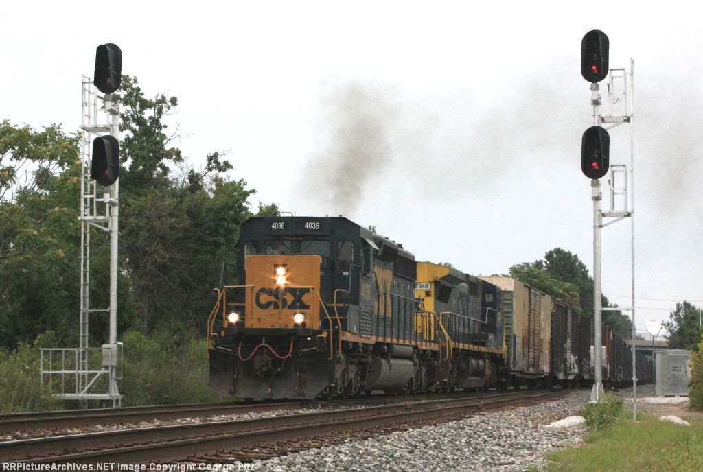 CSX 4036 and train D732